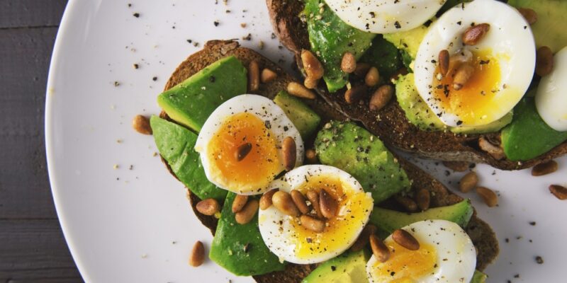 2WW nutrition & IVF Bloating 101 | Relief + What to Eat