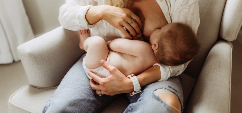 Common Breastfeeding Problems (Solutions From Mastitis To Thrush)